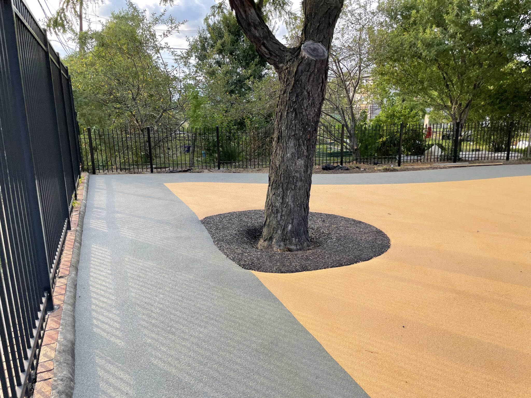Playground Surfacing With Savoy Elementary School - Custom Park